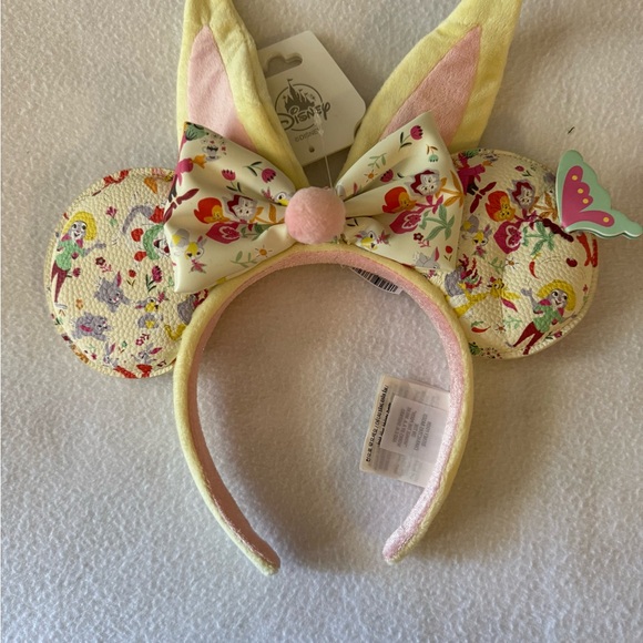Disney | Accessories | Disney Spring Floral Minnie Mouse Ears Headband ...